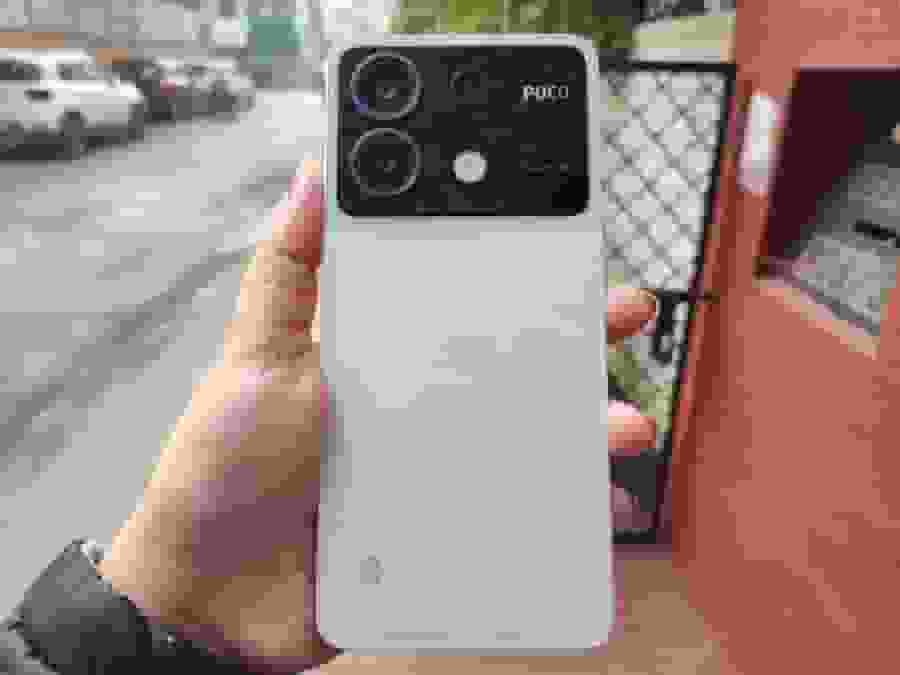 Top 15 Best Camera Phones Under Rs 20000 in India 2025 | DesiDime
