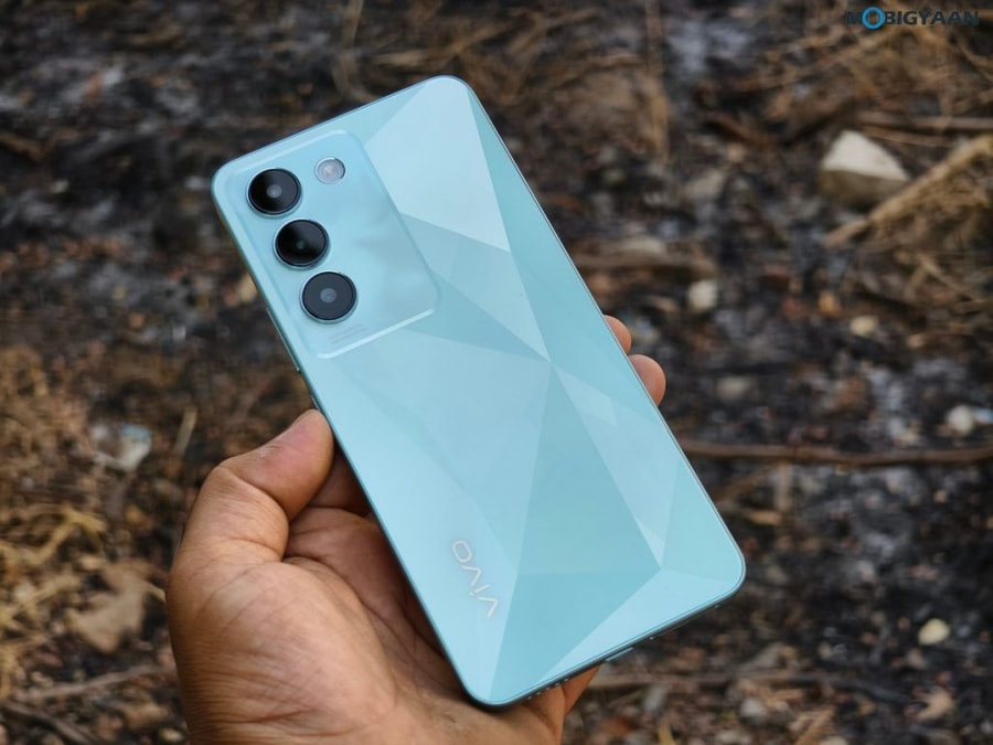 Top 15 Best Camera Phones Under Rs 20000 in India 2025 | DesiDime